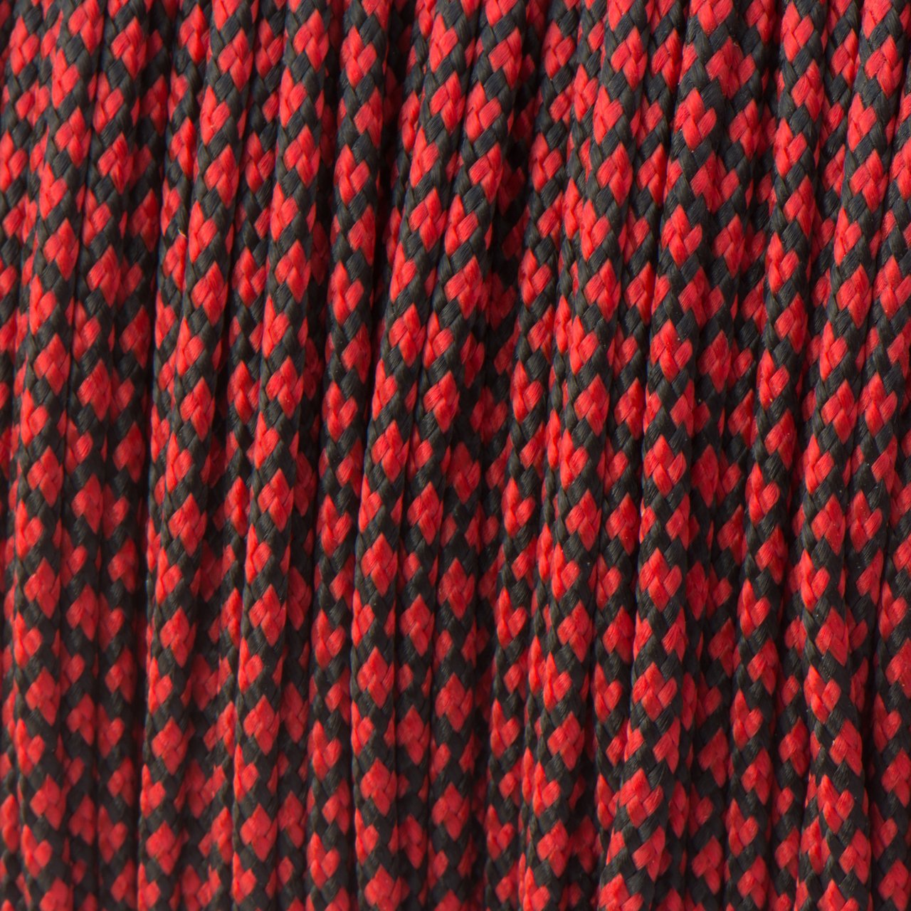 Imperial Red Diamonds Paracord Type I
